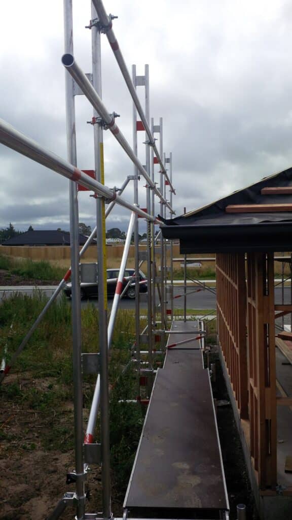 Scaffolding for Roofs | Roof Edge Protection Regulations in New Zealand